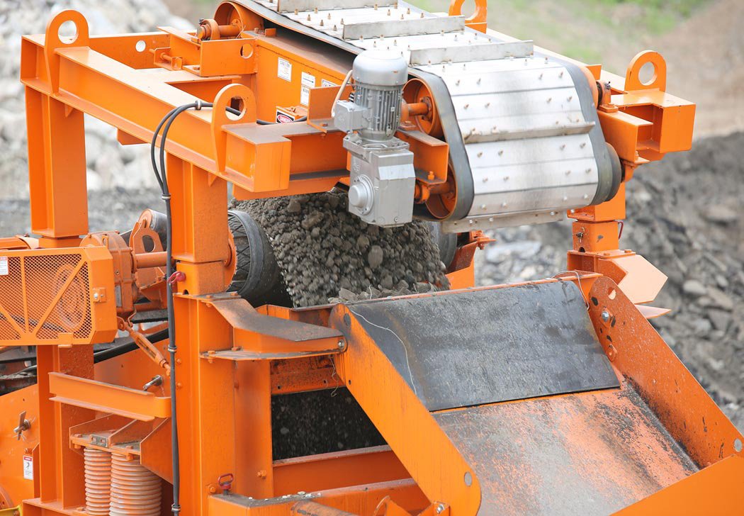 UltraMax® 1200-CC with Pre-Screen Feeder | Eagle Crusher